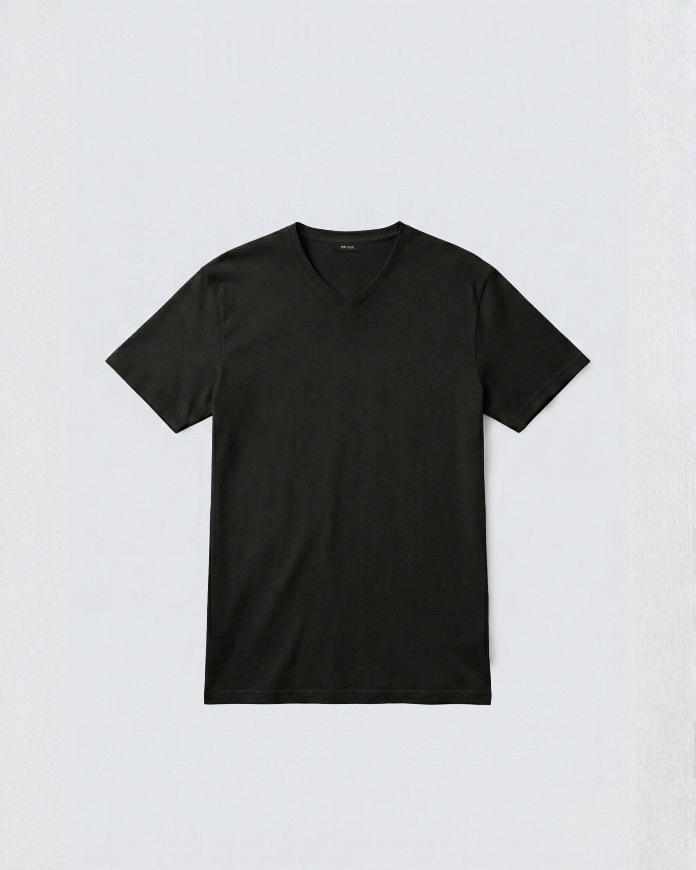 Siyah V Yaka Tişört – Slim Fit ve Günlük Basic Tişört Modeli – Craftlabel